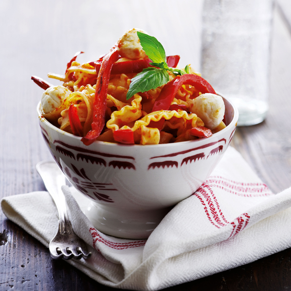 Pasta med peberfrugt og mozzarella - Galbani Pasta med peberfrugt og mozzarella - Galbani